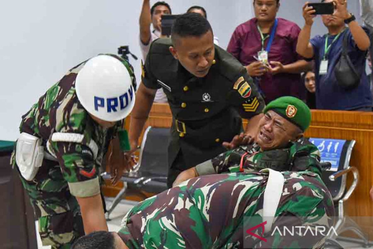 Vonis Sertu Yalpin Tarzun dan Pratu Rian Hermawan terkait kasus narkotika - ANTARA News