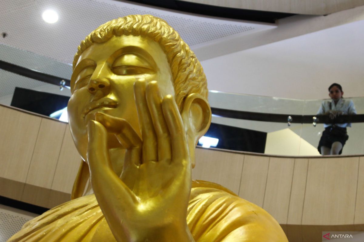 Rupang Buddha tertinggi dalam gedung - ANTARA News