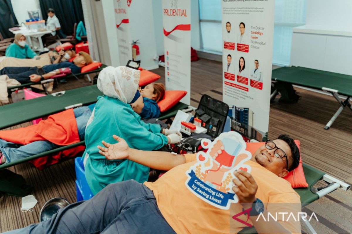 Eka Hospital - Prudential gelar donor darah wujud kepedulian sesama - ANTARA News