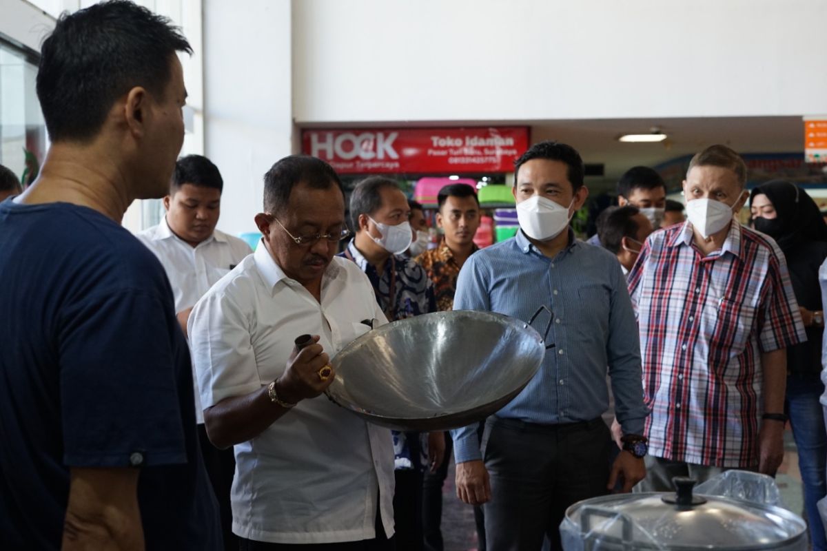 Pertumbuhan ekonomi di Surabaya dorong kualitas hidup masyarakat ... Pertumbuhan ekonomi di Surabaya dorong kualitas hidup masyarakat ...