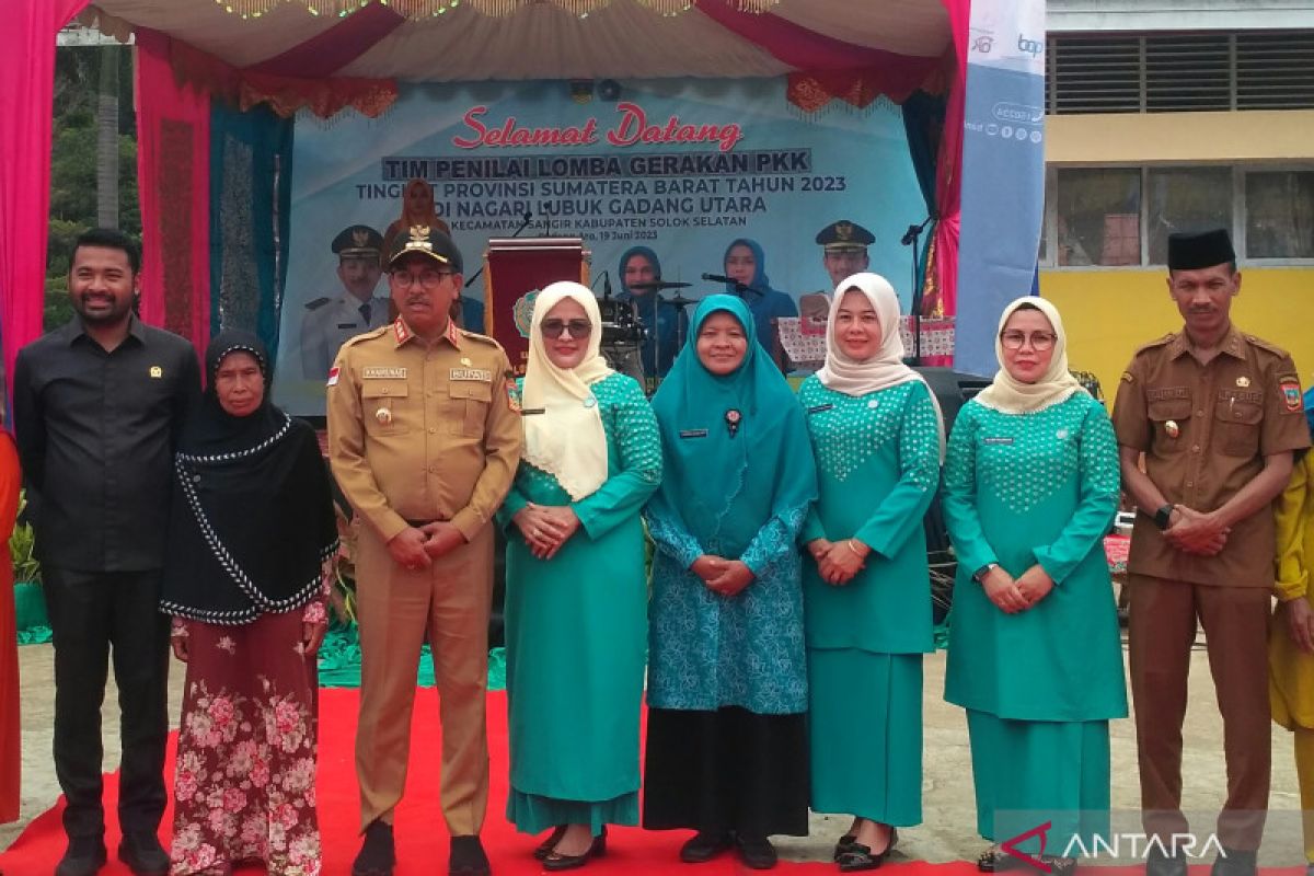 Bupati: SDM berkualitas berasal dari keluarga bermutu - ANTARA Sumbar