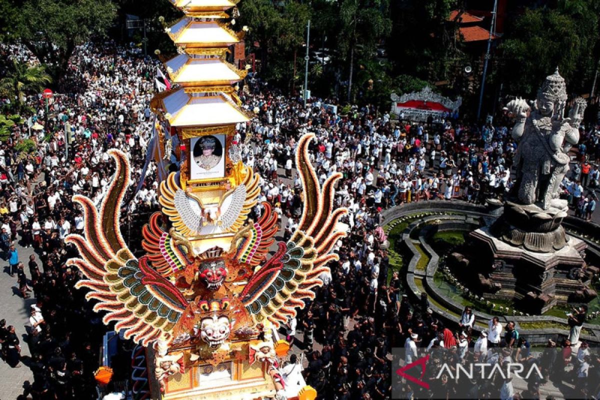 Puncak upacara kremasi jenazah Raja Denpasar IX - ANTARA News