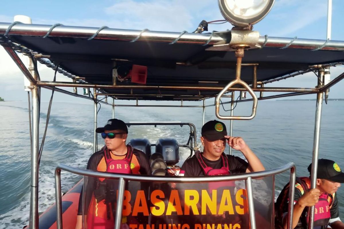 Nelayan hilang di perairan Bintan ditemukan selamat - ANTARA News Kepri