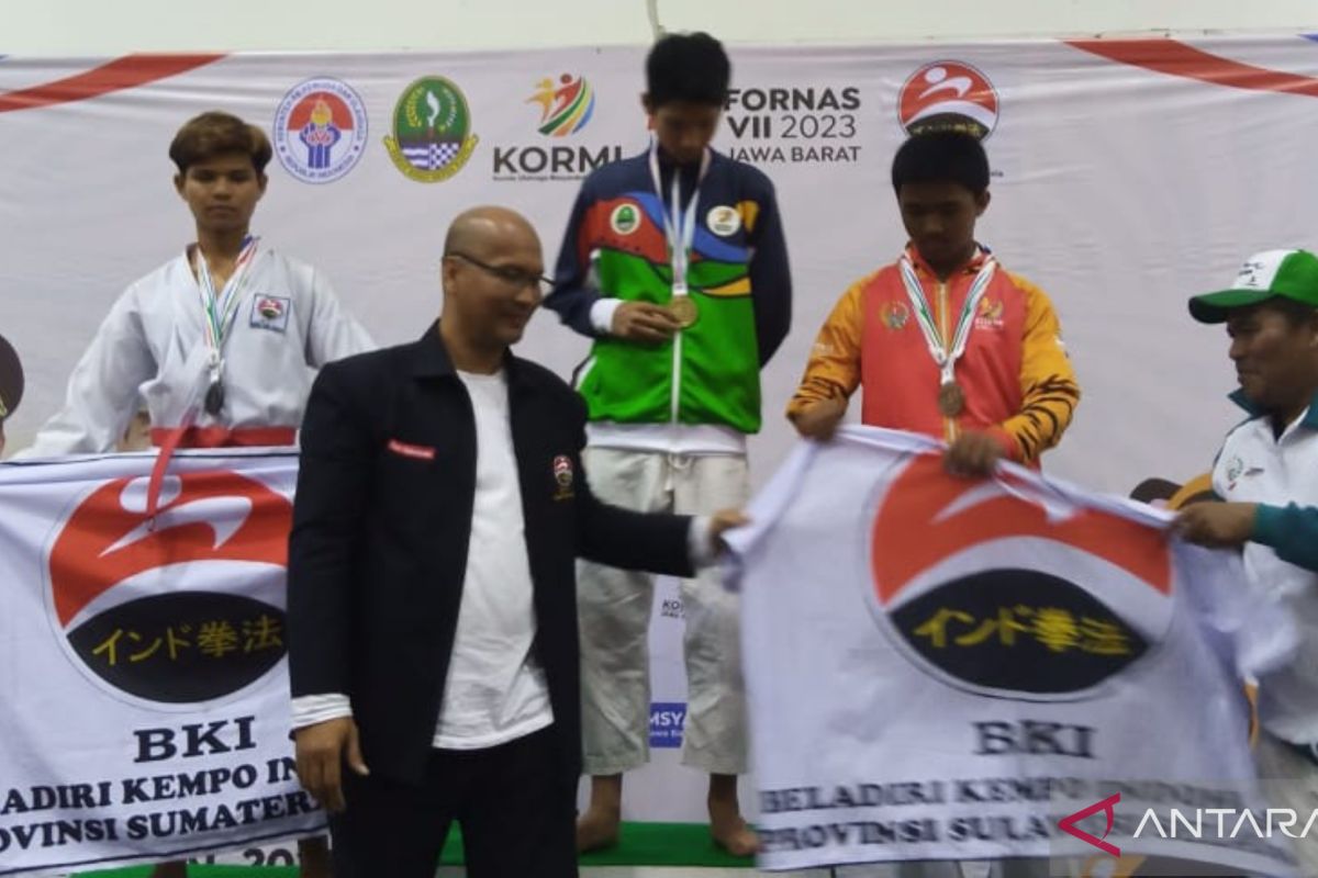 Atlet kempo Tanah Datar raih empat medali pada festival olahraga ... Atlet kempo Tanah Datar raih empat medali pada festival olahraga ...