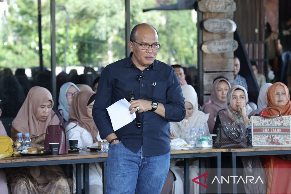 Ketua DPRD Sumbar jaring aspirasi pelaku UMKM - ANTARA Sumbar Ketua DPRD Sumbar jaring aspirasi pelaku UMKM - ANTARA Sumbar