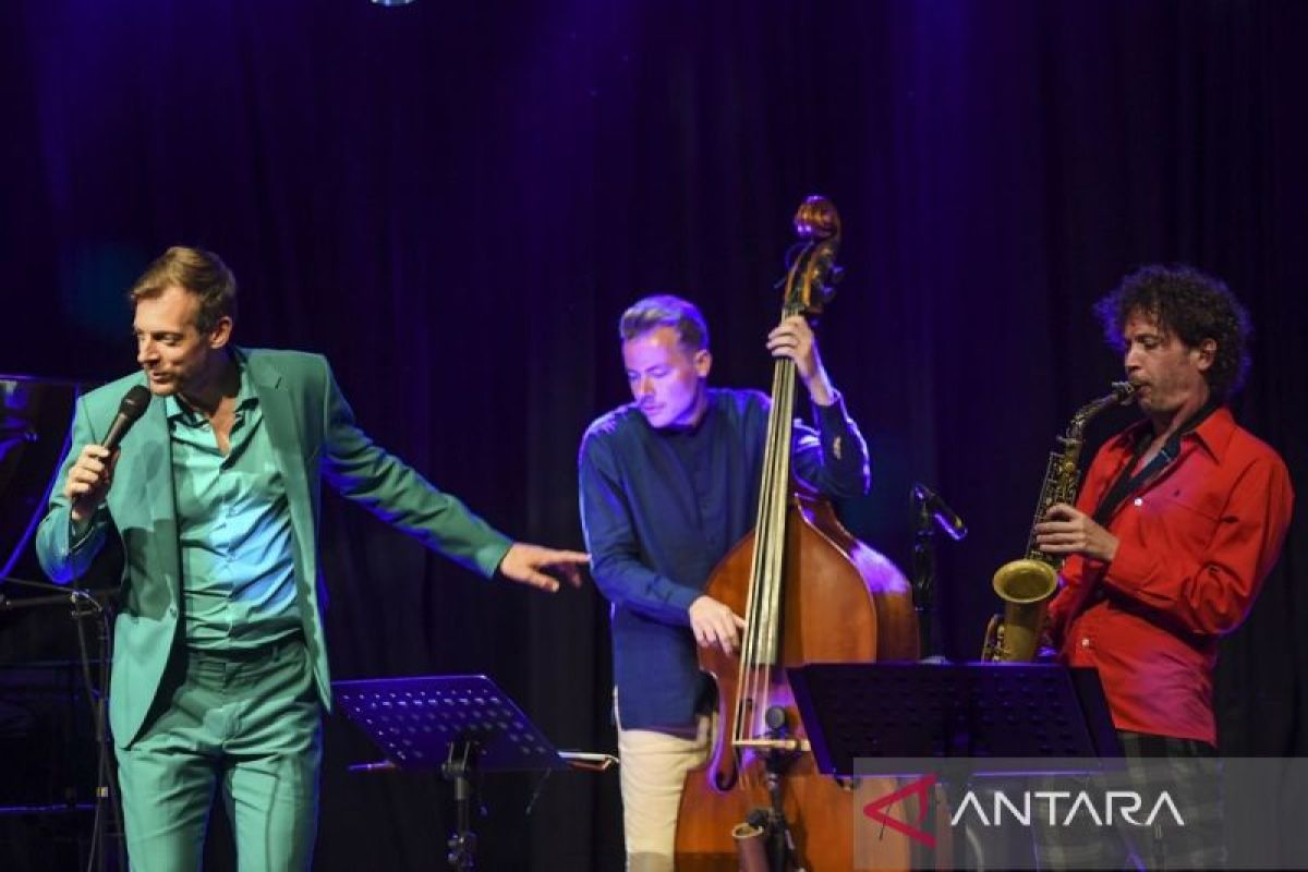 Konser musik Henk Kraaijeveld di Jakarta - ANTARA News