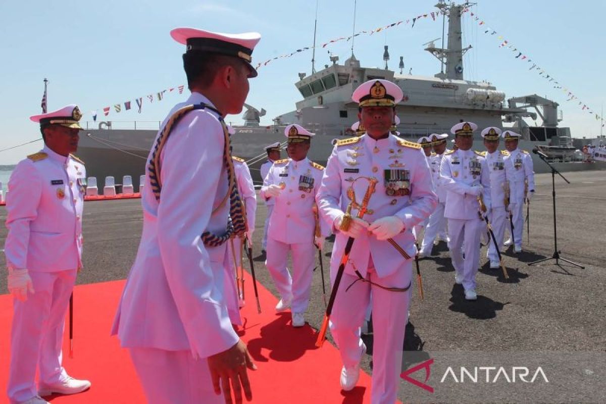 Peresmian KRI Pulau Fani-731 dan KRI Pulau Fanildo-732 - ANTARA News