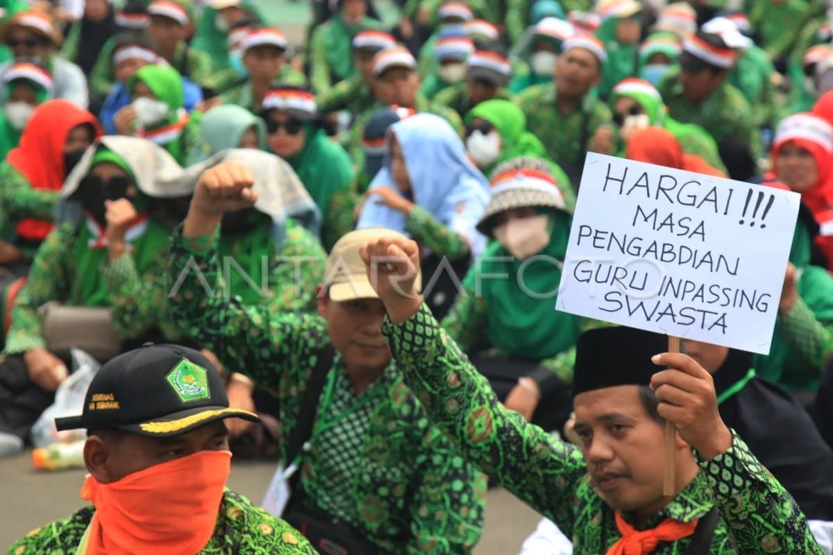 Aksi demo guru inpassing minta diangkat Jadi ASN - ANTARA News Bengkulu