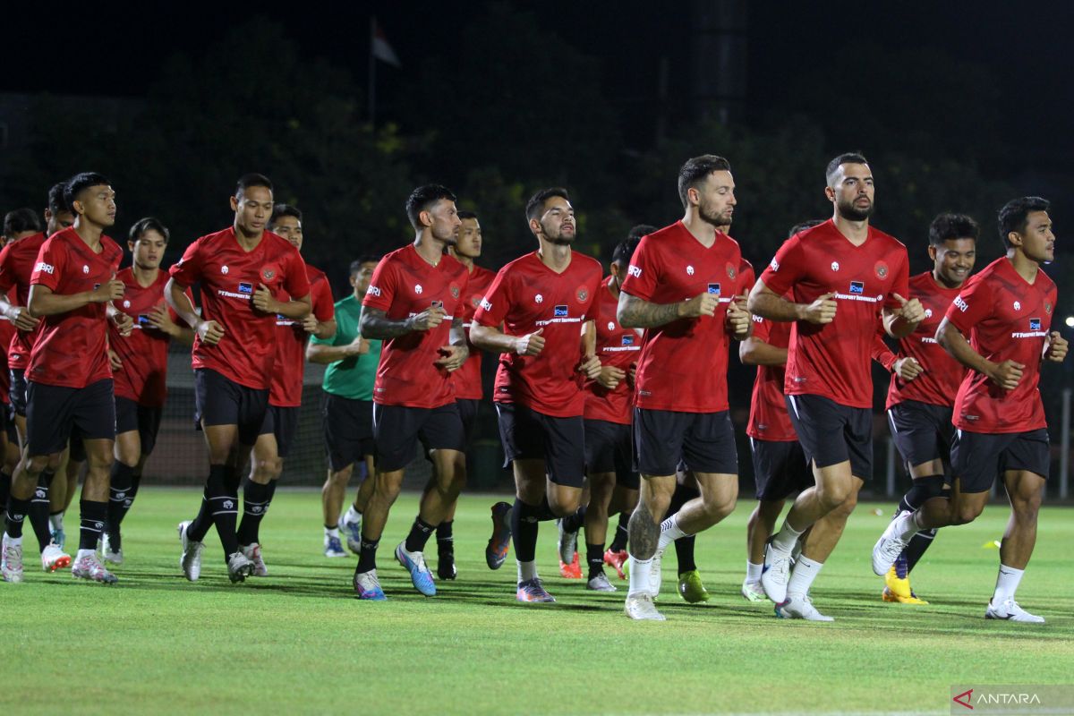 Latihan Timnas Indonesia - ANTARA News Jawa Timur