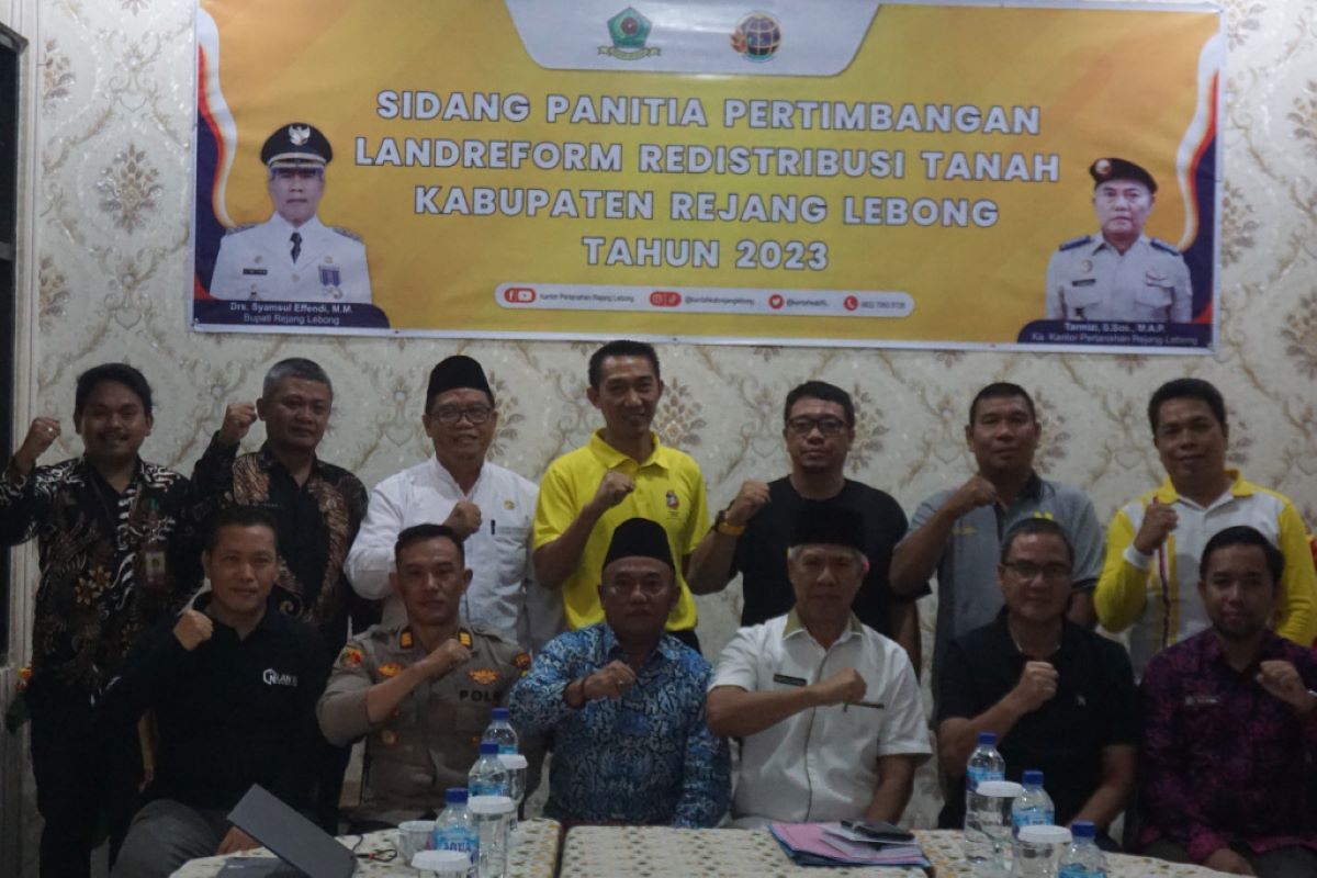 Rejang Lebong terima sertifikasi redistribusi tanah 400 bidang - ANTARA News Bengkulu
