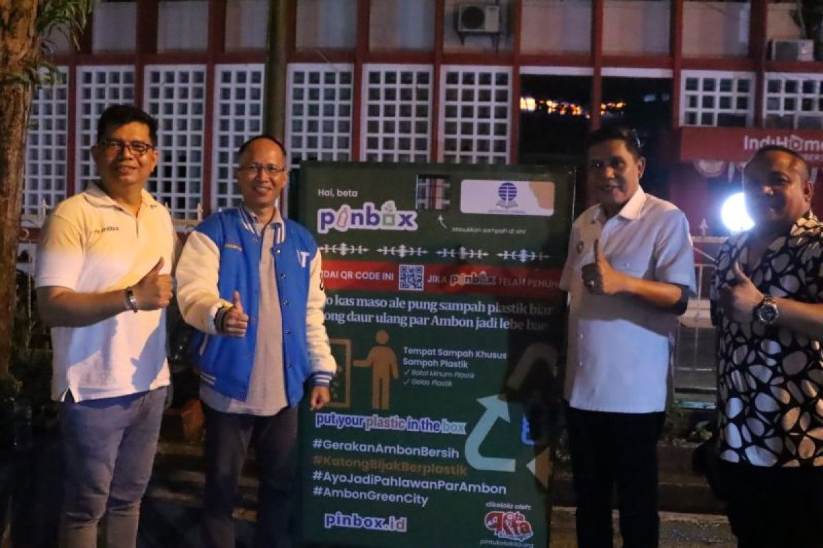 UT Ambon sumbang pinbox wujudkan kota bersih - ANTARA News Ambon, Maluku