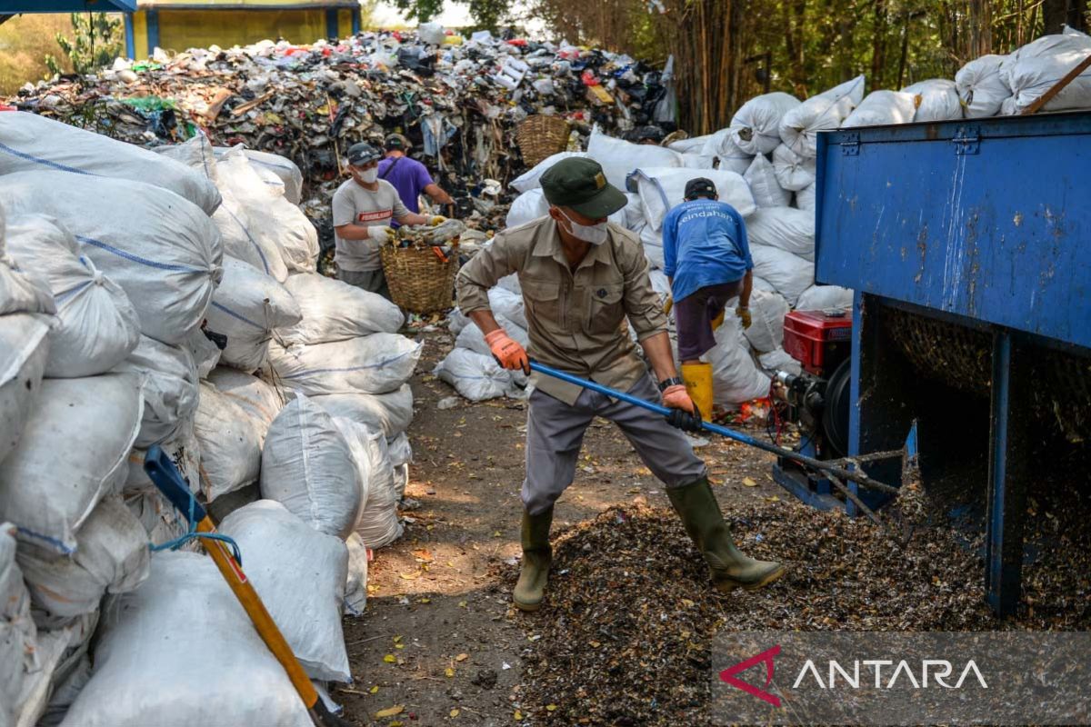 Masa darurat sampah Kota Bandung - ANTARA News Jawa Barat