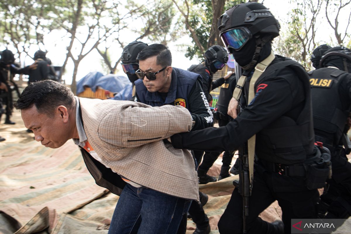 Simulasi pengamanan pilkada di Palembang - ANTARA News