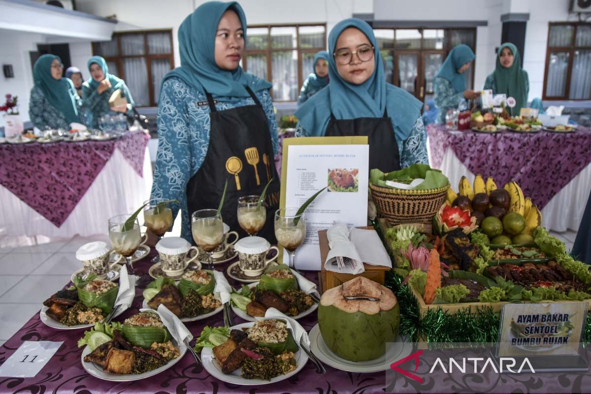 Pameran ayam Sentul khas Ciamis - ANTARA News Jawa Barat