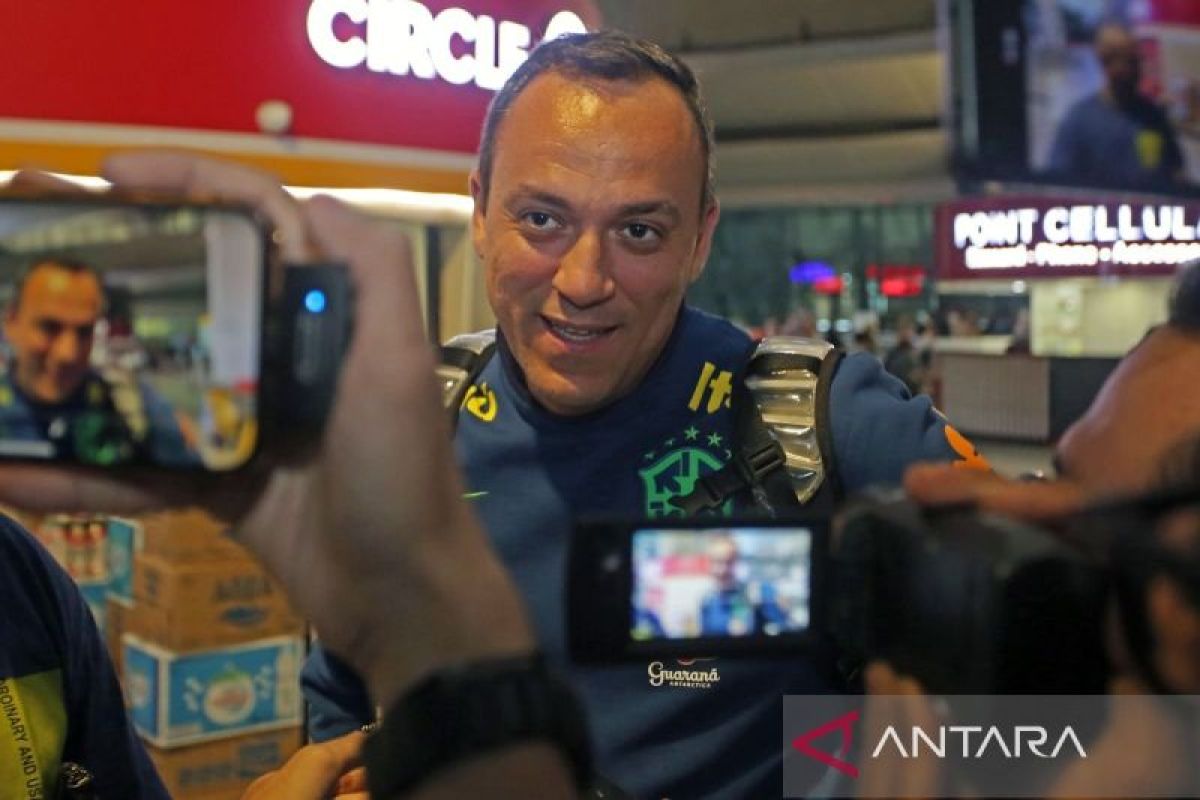 Timnas sepak bola Brasil U-17 tiba di Indonesia - ANTARA News