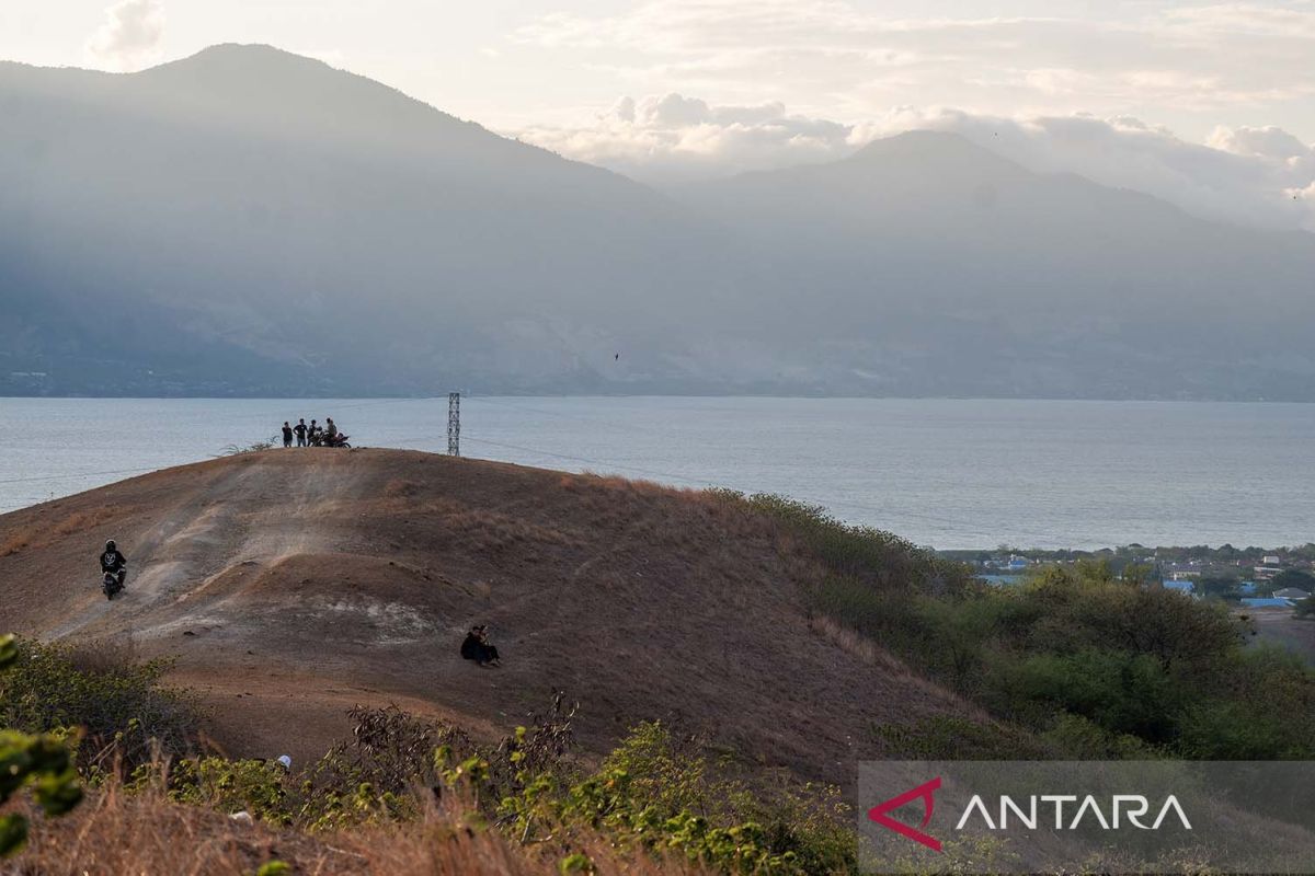 Indahnya wisata alam perbukitan di Palu - ANTARA News