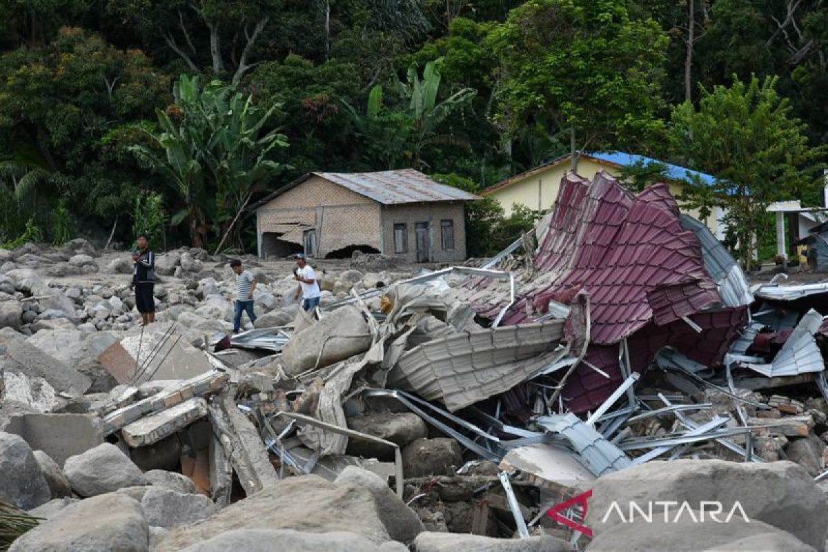 Bencana banjir bandang dan longsor di Humbahas - ANTARA News