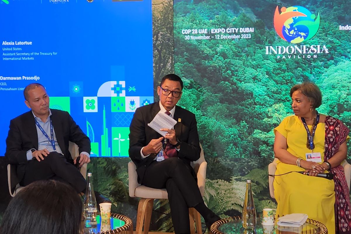 Kolaborasi pendanaan JETP, PLN siap akselerasi transisi energi lewat dukungan global - ANTARA Sumbar