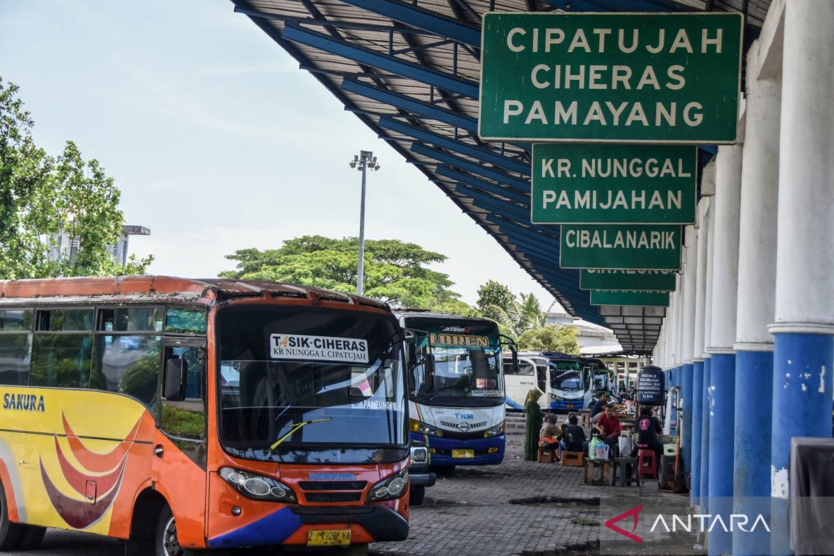Kesiapan angkutan bus jelang libur Natal dan Tahun Baru - ANTARA News