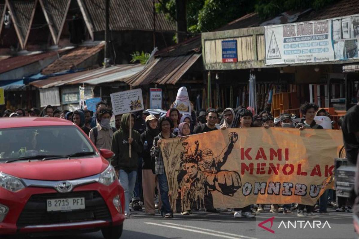 Aksi Gejayan Kembali Memanggil tuntut pendidikan gratis - ANTARA News