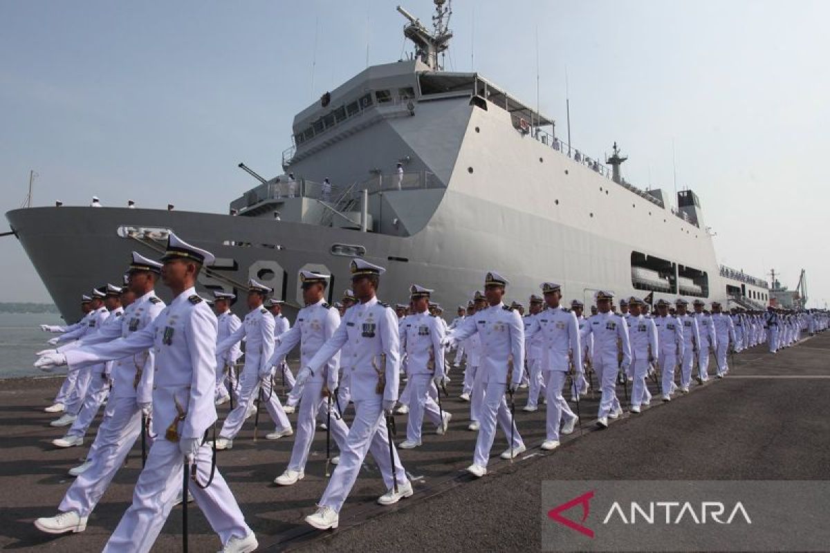 Laksda TNI Denih Hendrata dilantik menjadi Panglima Koarmada II ...