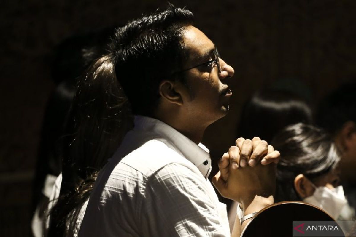 Misa malam natal Gereja Katedral Jakarta - ANTARA News