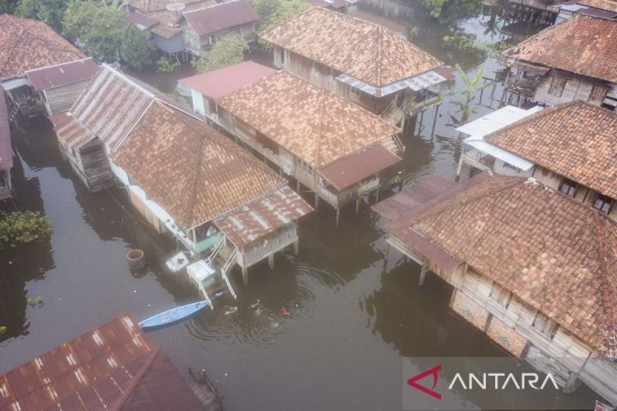 Ratusan rumah terendam banjir akibat luapan Sungai Batanghari - ANTARA News