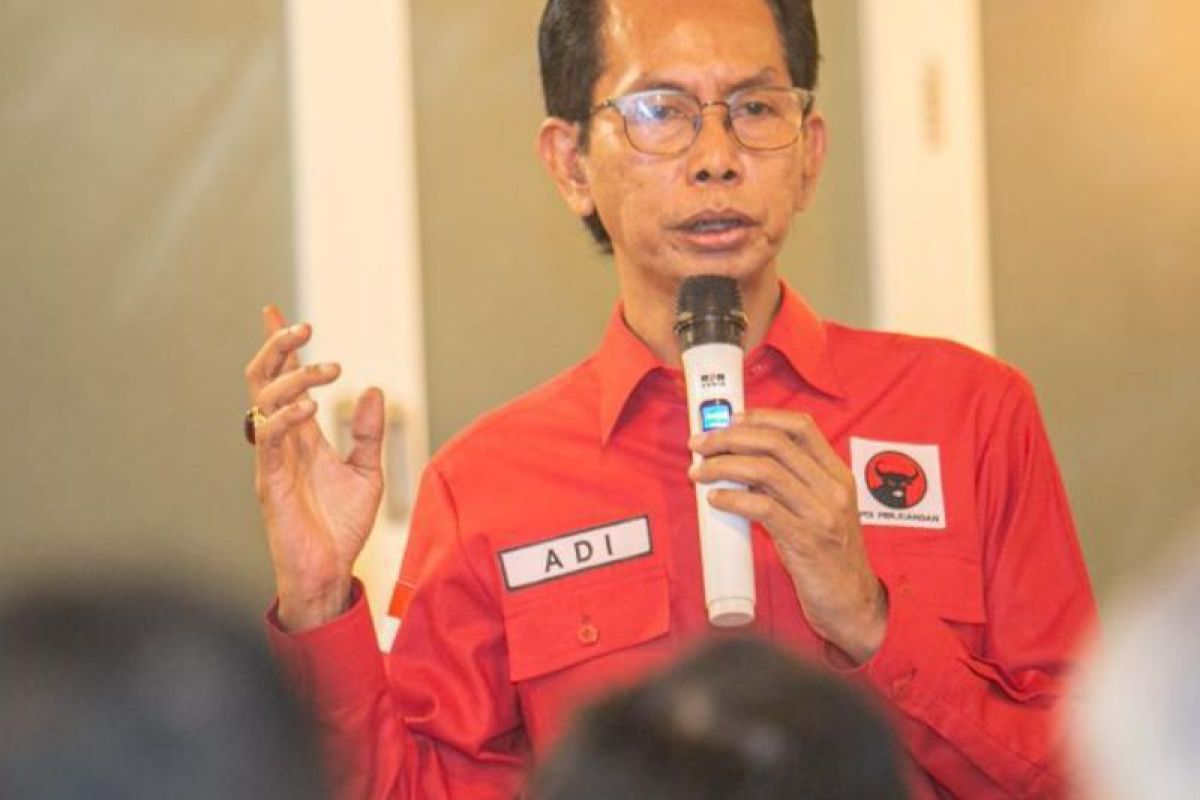 PDI Perjuangan Surabaya tingkatkan intensitas sosialisasi program Ganjar-Mahfud - ANTARA News ...