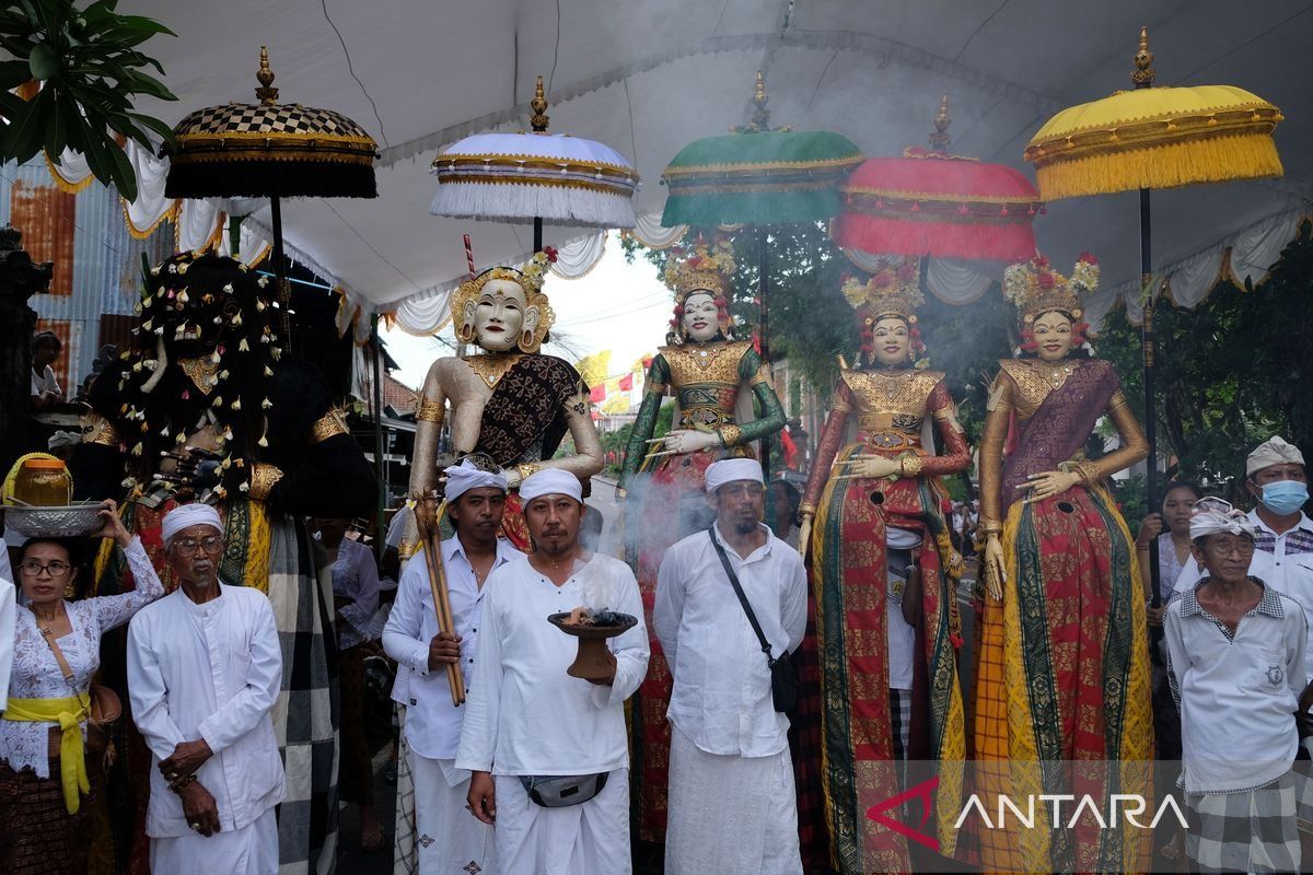 Upacara Pecaruan Laba Kama Durga di Bali - ANTARA News
