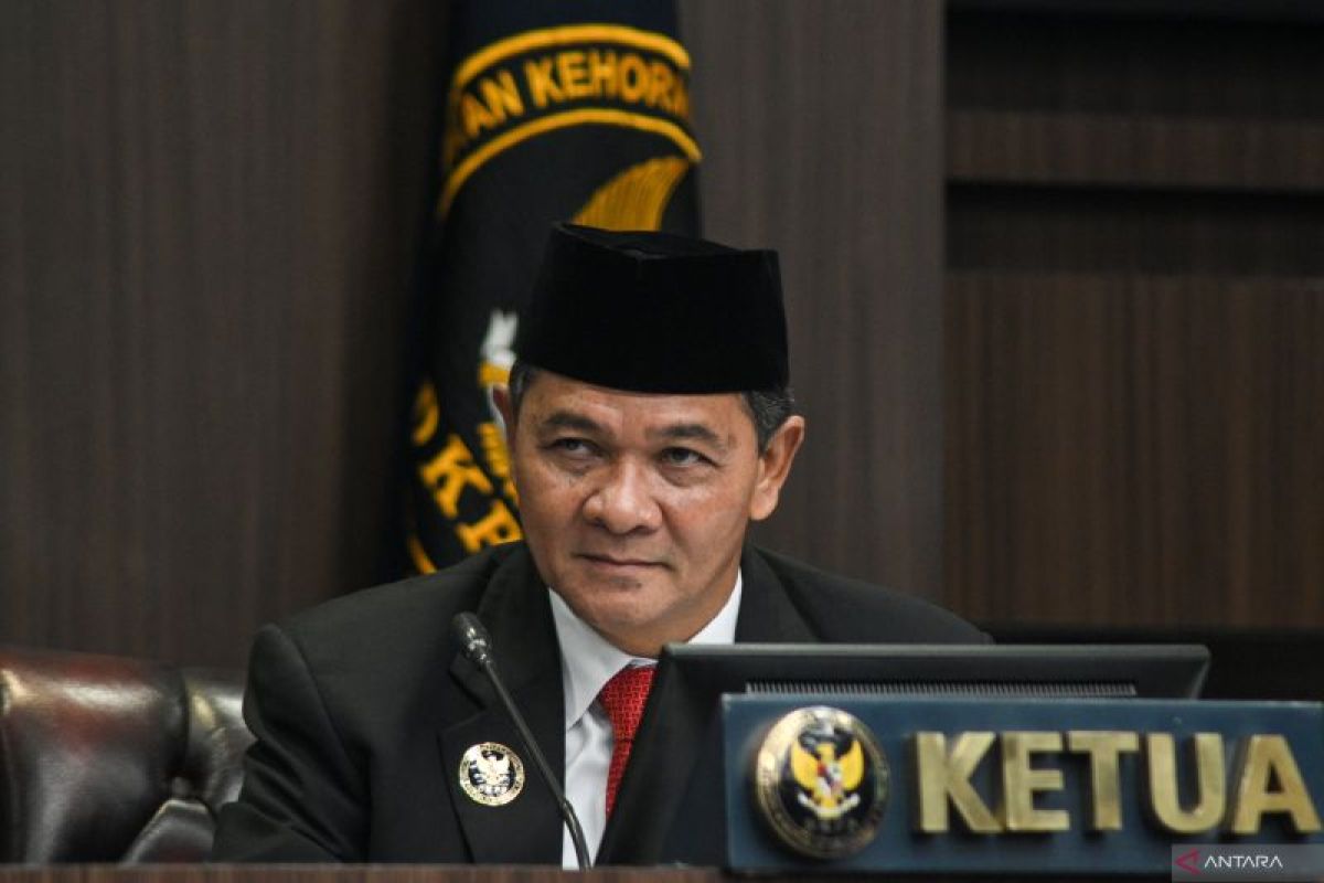 Sidang dugaan pelanggaran Kode Etik Penyelenggara Pemilu - ANTARA News