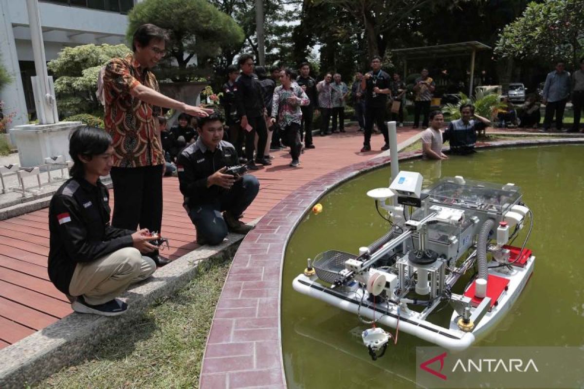 Begini kapal robot Nala Proteus 2.0 buatan tim ITS - ANTARA News
