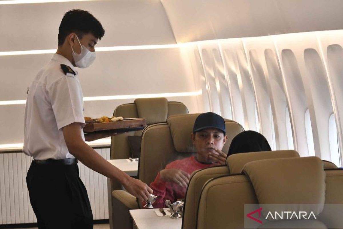 Restoran berkonsep pesawat Boeing 747-400 - ANTARA News