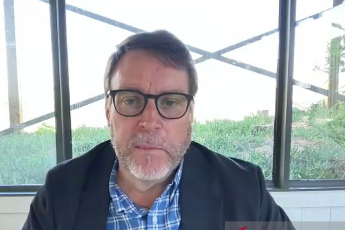 Demokrasi di Indonesia menurun, kata Greg Barton - ANTARA News