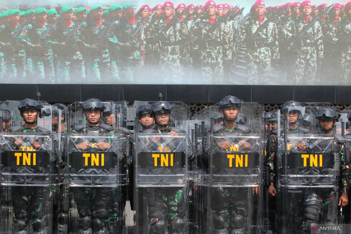 Apel pasukan TNI pengaman Pemilu 2024 - ANTARA News Jawa Timur
