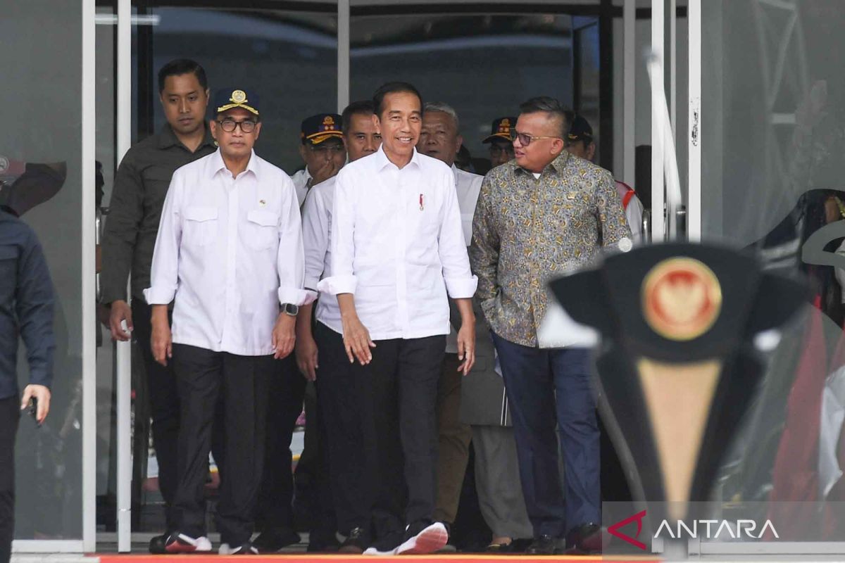 Presiden resmikan revitalisasi Terminal Leuwipanjang - ANTARA News