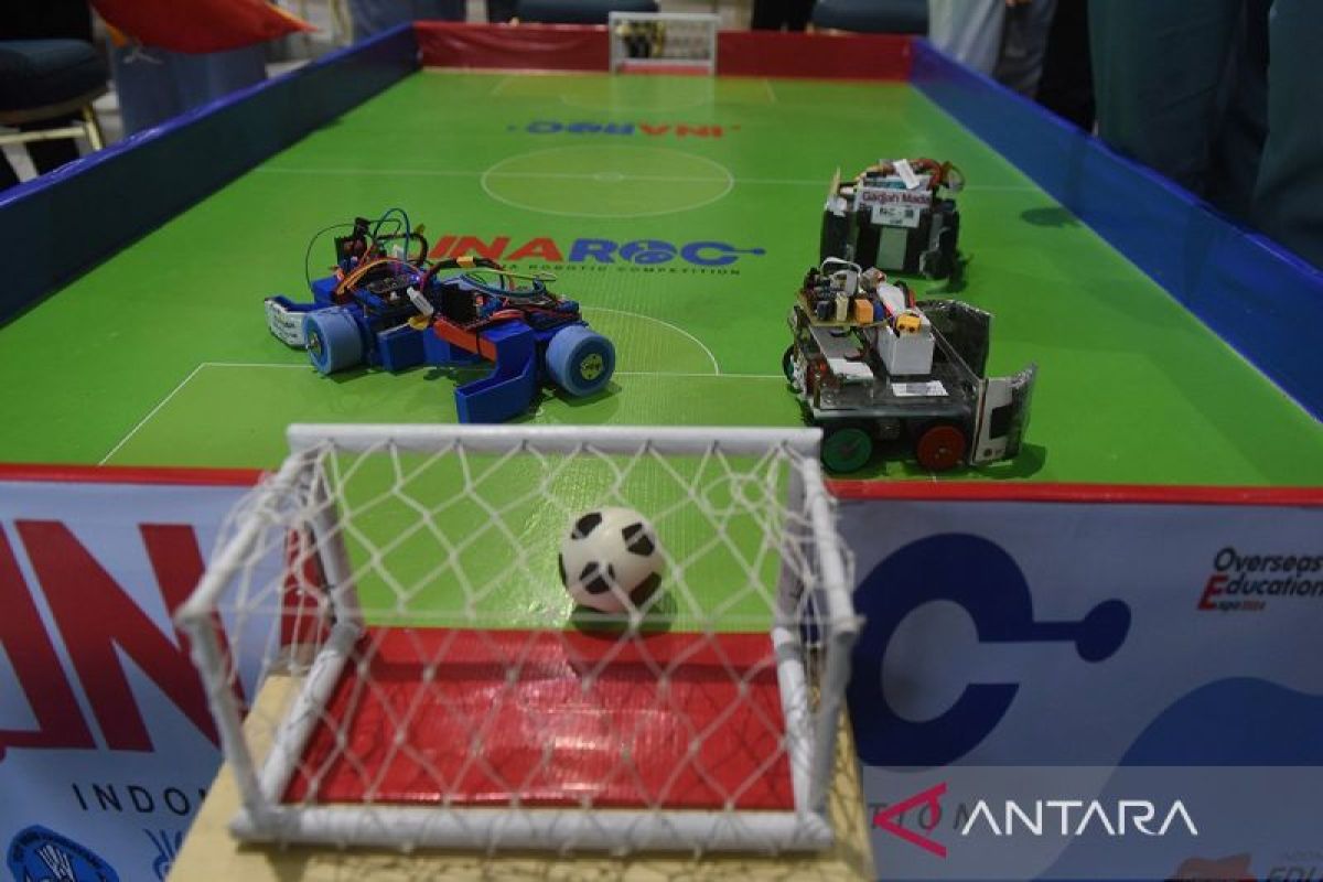 Kompetisi Robotik Indonesia perebutkan sertifikat jalur prestasi ...