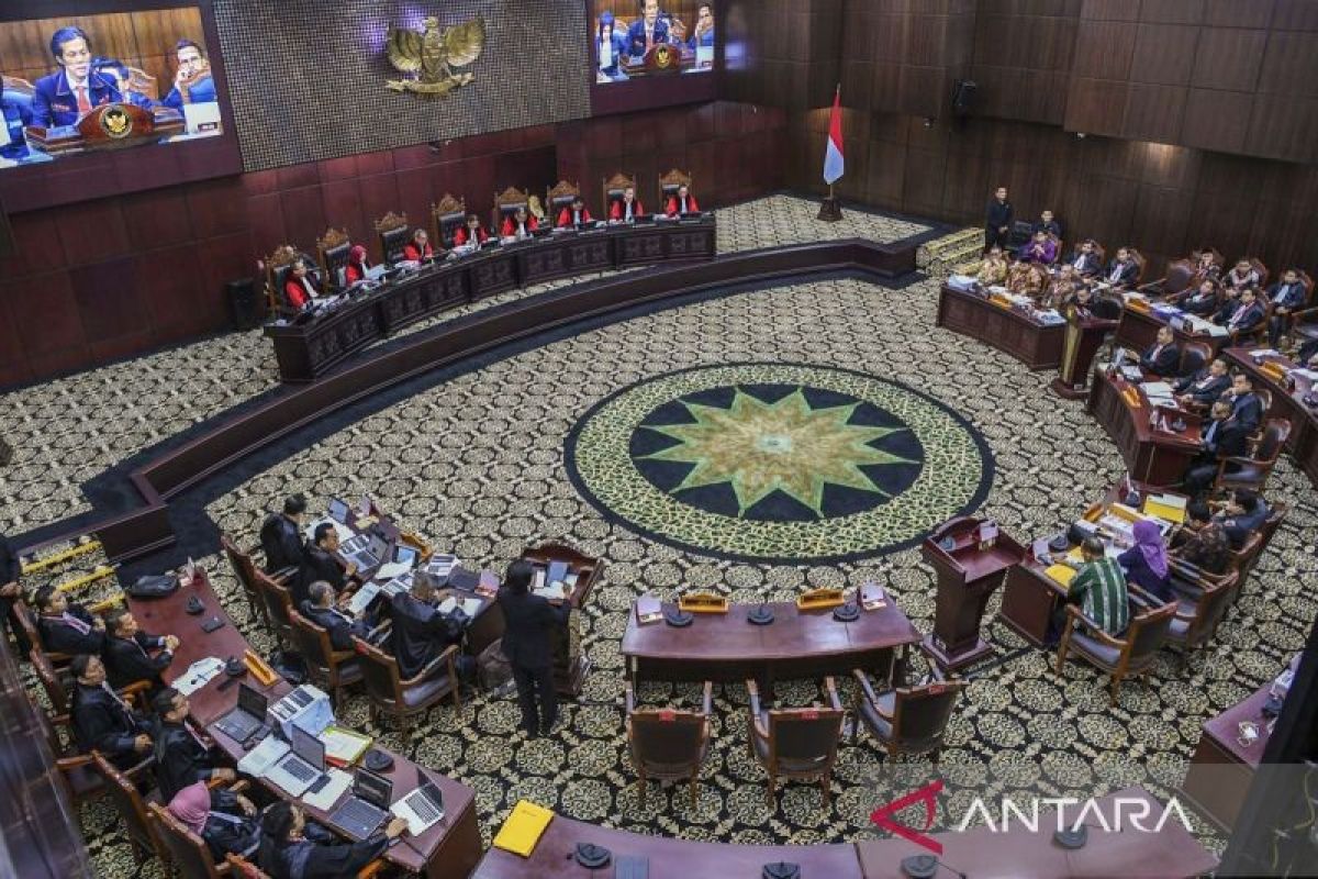 MK periksa 11 saksi dan tujuh ahli dalam sidang lanjutan sengketa hasil ... MK periksa 11 saksi dan tujuh ahli dalam sidang lanjutan sengketa hasil ...