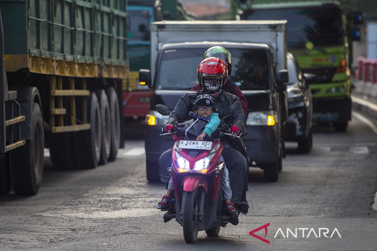 Mudik awal jalur Pantura - ANTARA News Jawa Barat