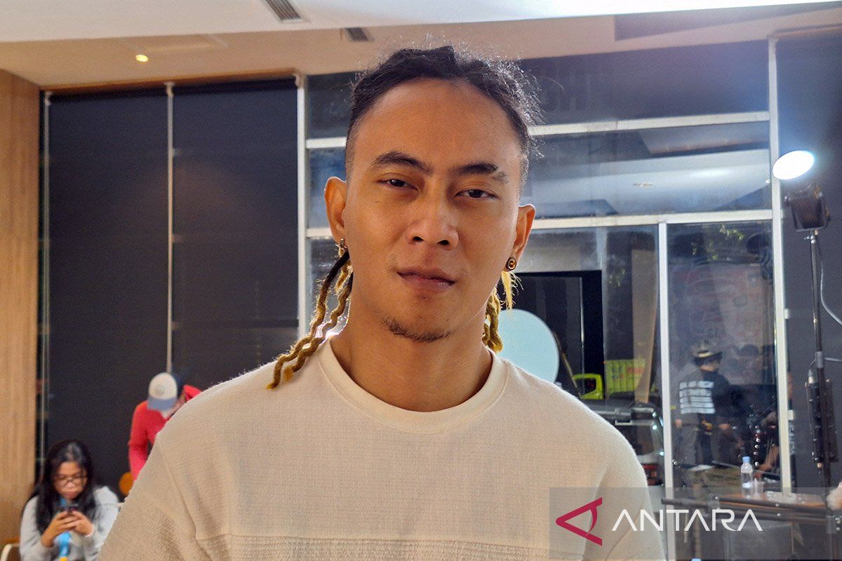 Nyanyi Sunyi Agrippina - ANTARA News