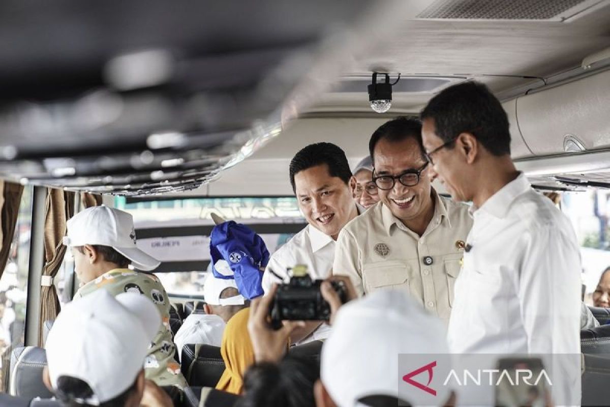 Menteri BUMN dan Menhub lepas peserta Mudik Asyik bersama BUMN 2024 - ANTARA News