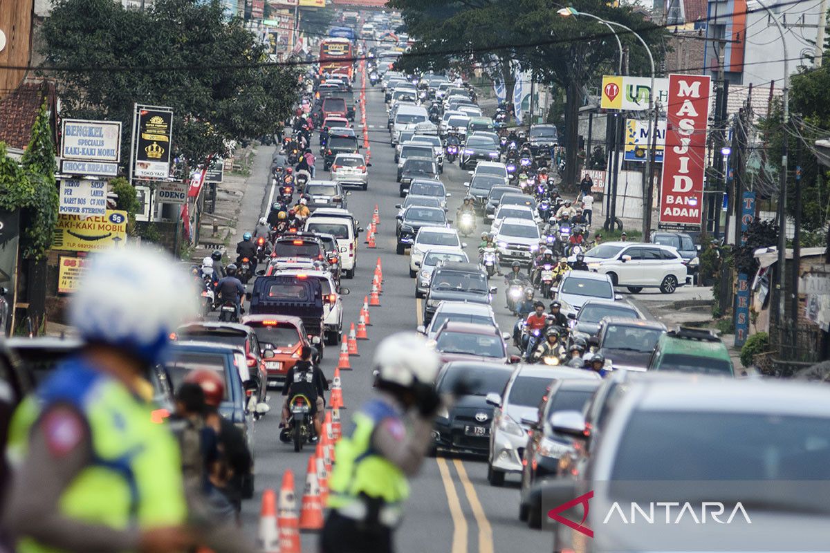 Arus balik jalur Nagreg - ANTARA News Jawa Barat