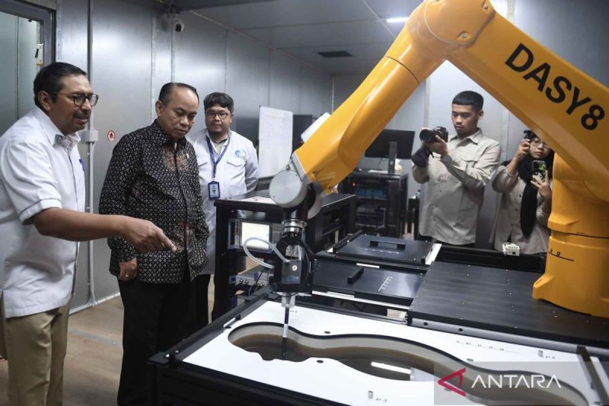 Menkominfo Budi Arie Setiadi tinjau IDTH di Tapos - ANTARA News