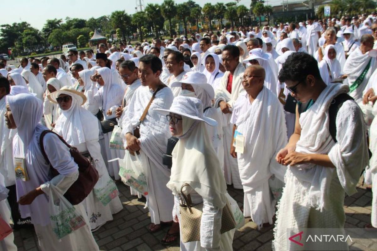 Jamaah calon haji di Jombang ikuti manasik haji - ANTARA News