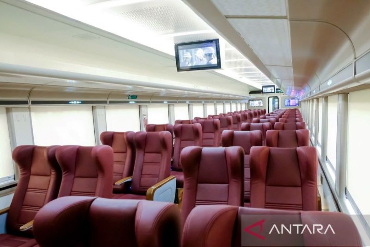 INKA selesaikan 11 rangkaian kereta generasi baru pesanan KAI - ANTARA News