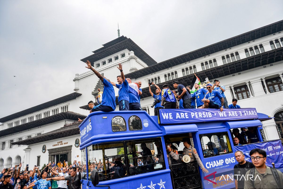 Perayaan kemenangan Persib jadi juara Liga 1 Indonesia di Bandung ...