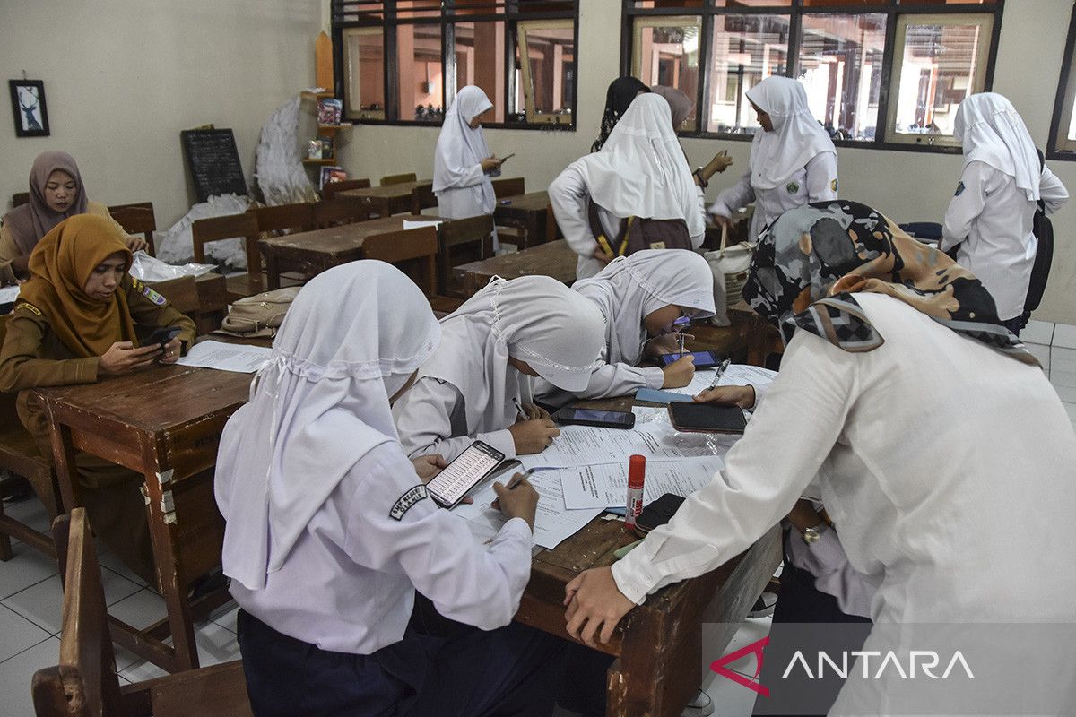 Pendaftaran PPDB di Jawa Barat - ANTARA News Jawa Barat