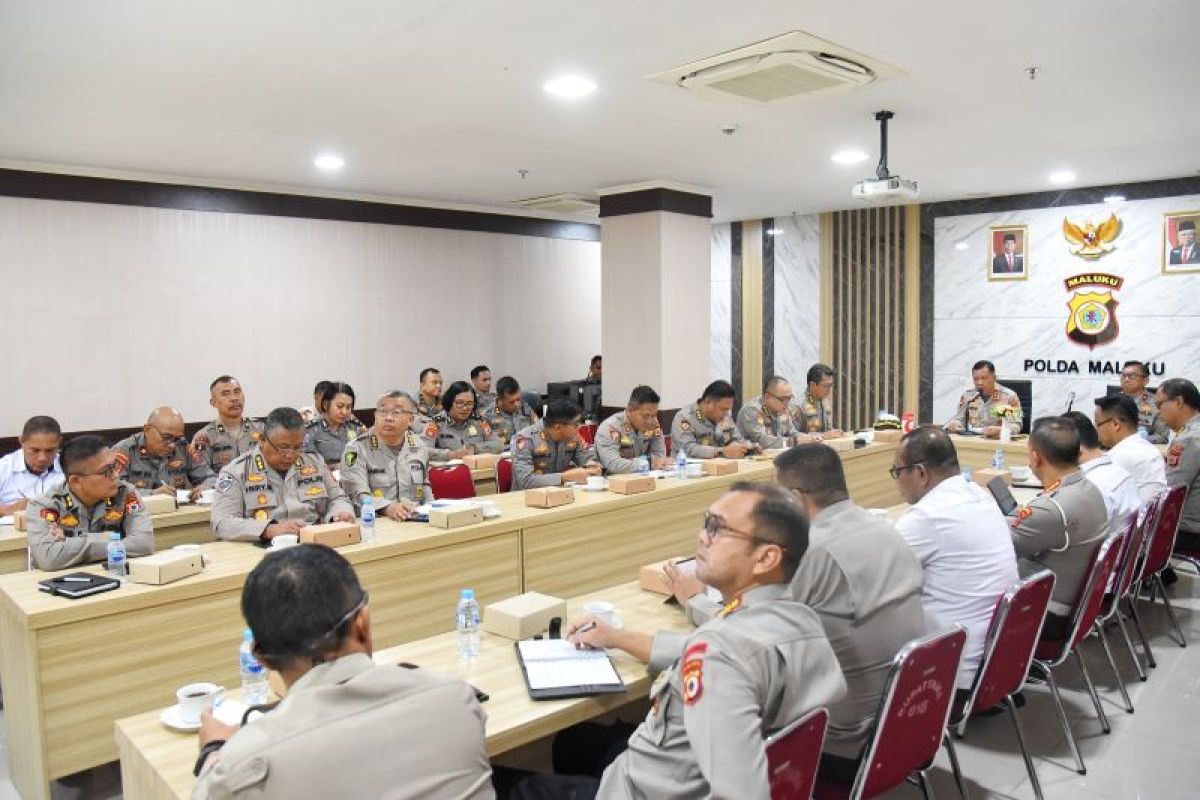 Kapolda Maluku: Hingga Mei 2024 gangguan kamtibmas turun lima persen ... Kapolda Maluku: Hingga Mei 2024 gangguan kamtibmas turun lima persen ...