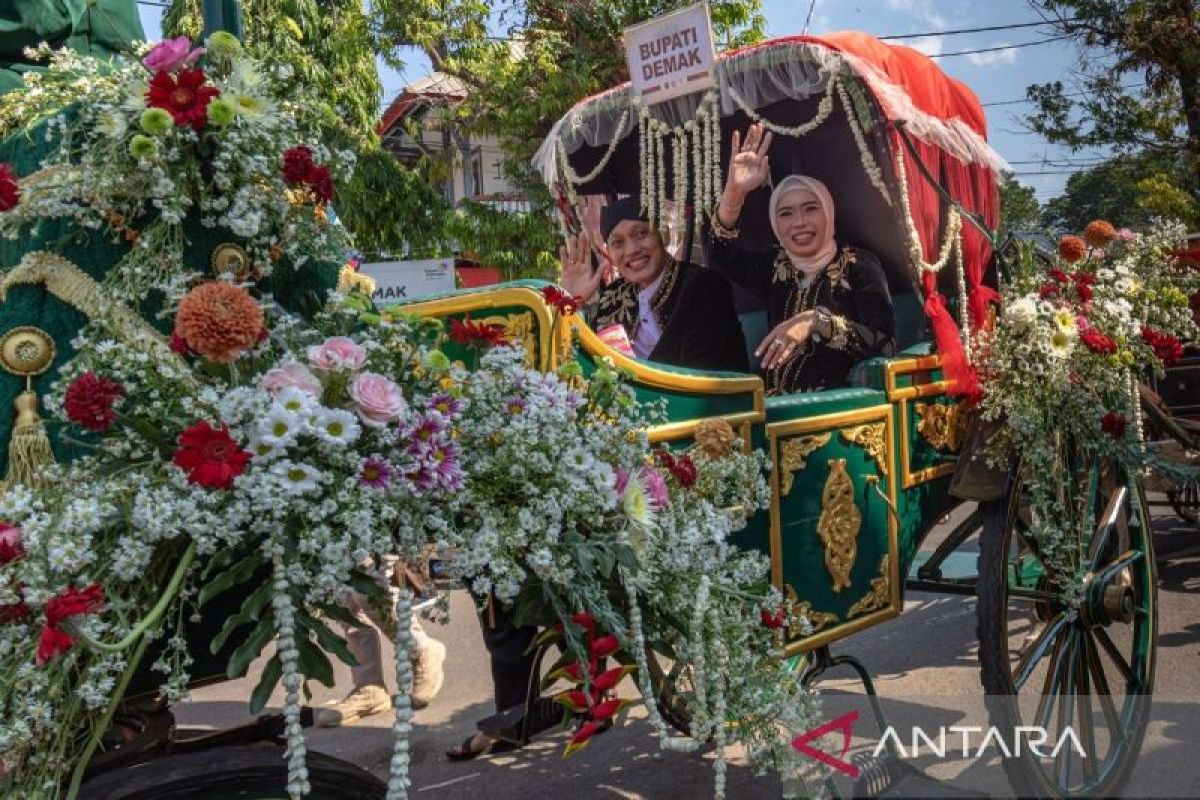 Kirab grebeg besar Idul Adha sebagai ajang promosi wisata tradisi ...