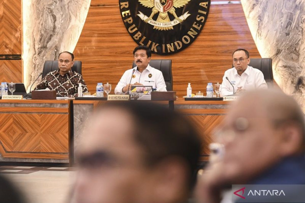 Begini suasana rapat perdana satgas judi online yang dipimpin Menko Polhukam - ANTARA News