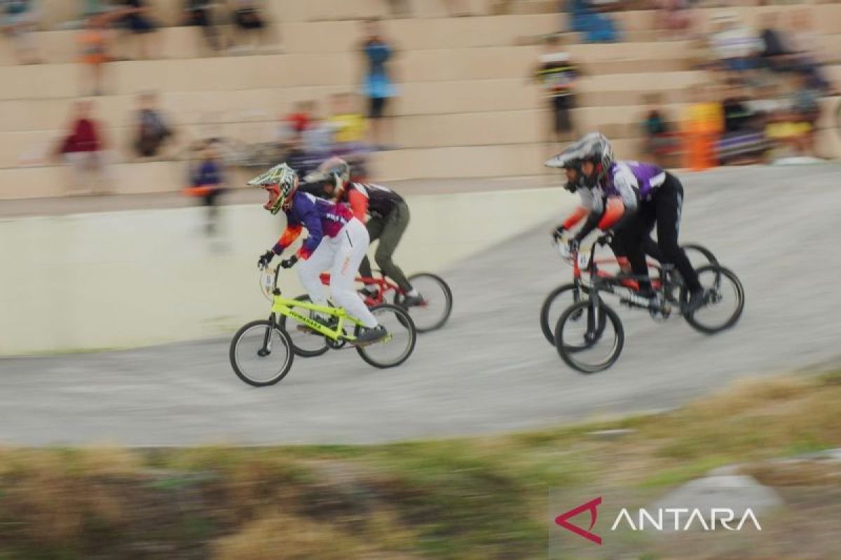 Kejuaraan balap sepeda Mahameru Open BMX Racing Lumajang 2024 - ANTARA News